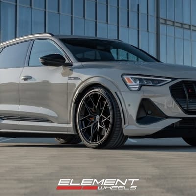 22x10.5 HRE FlowForm FF10 Tarmac on 2019-2023 Audi E-Tron | Element Wheels
